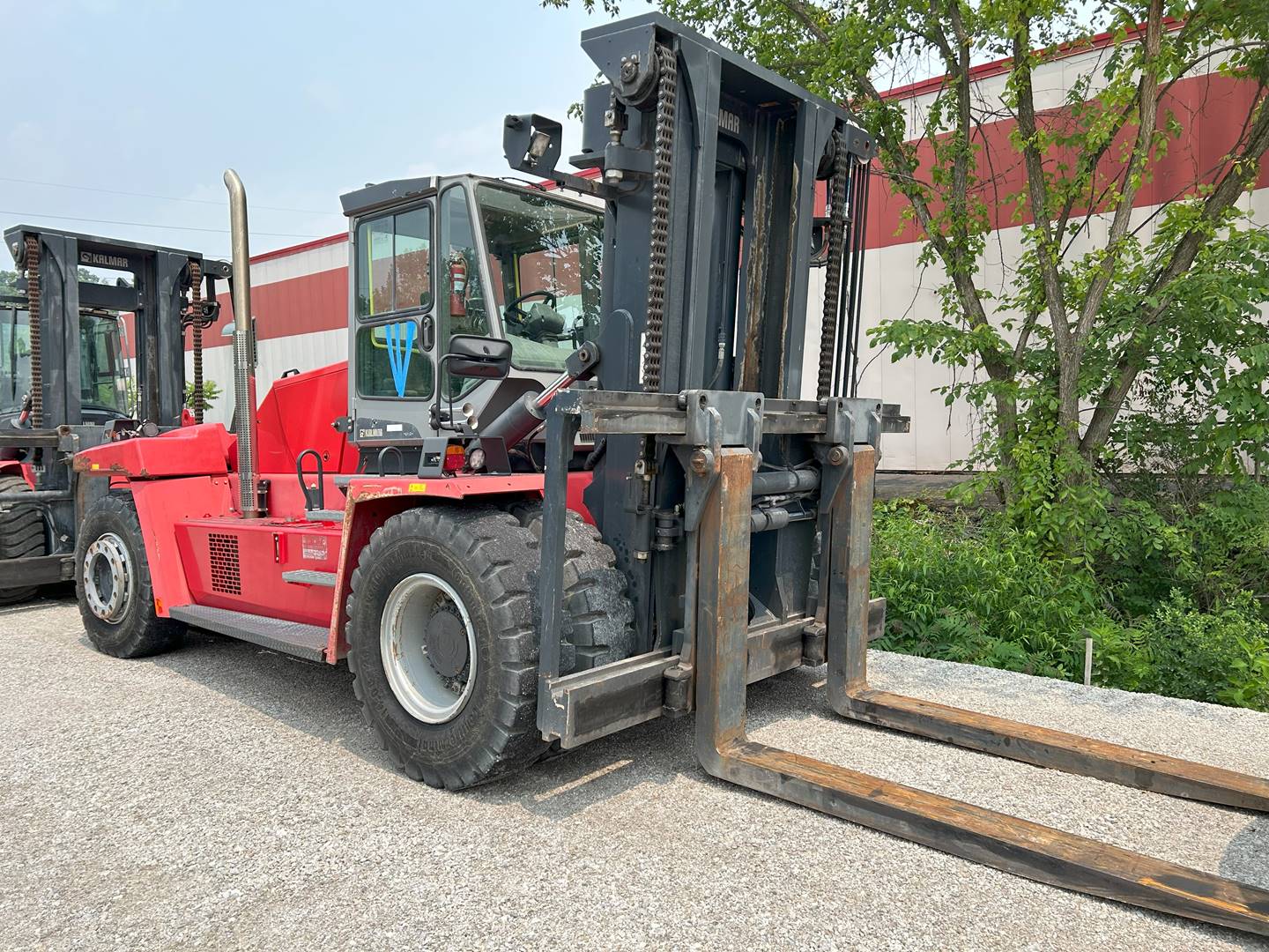 A wide selection of Kalmar Forklifts with 8 in stock and available for ...