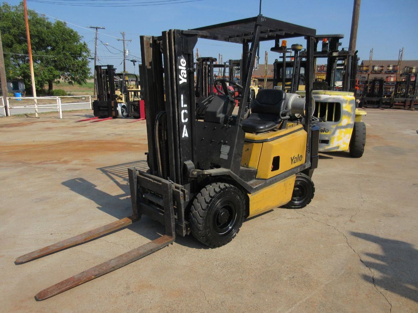 1993 LP Gas Yale GLP040 Pneumatic Tire 4 Wheel Sit Down
