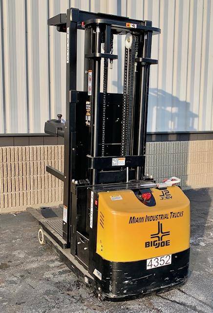 2017 Electric Big Joe Joey J-2 Electric Order Picker
