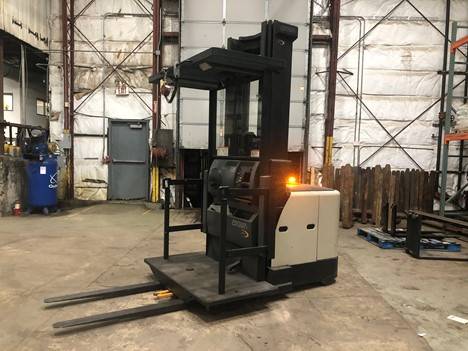 228 Used Crown sp-3400 Equipment for Sale