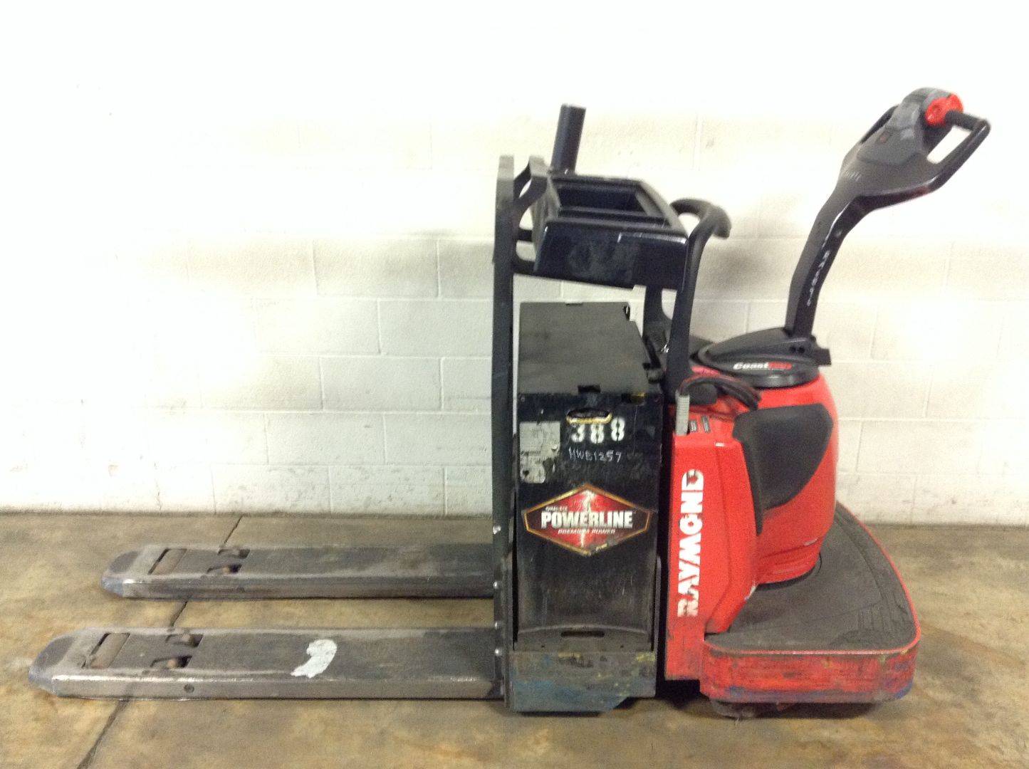 2015 Electric Raymond 8410 Electric Walkie/Rider Pallet Jack