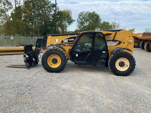 A wide selection of Cat Telehandlers with 3 in stock and available for ...