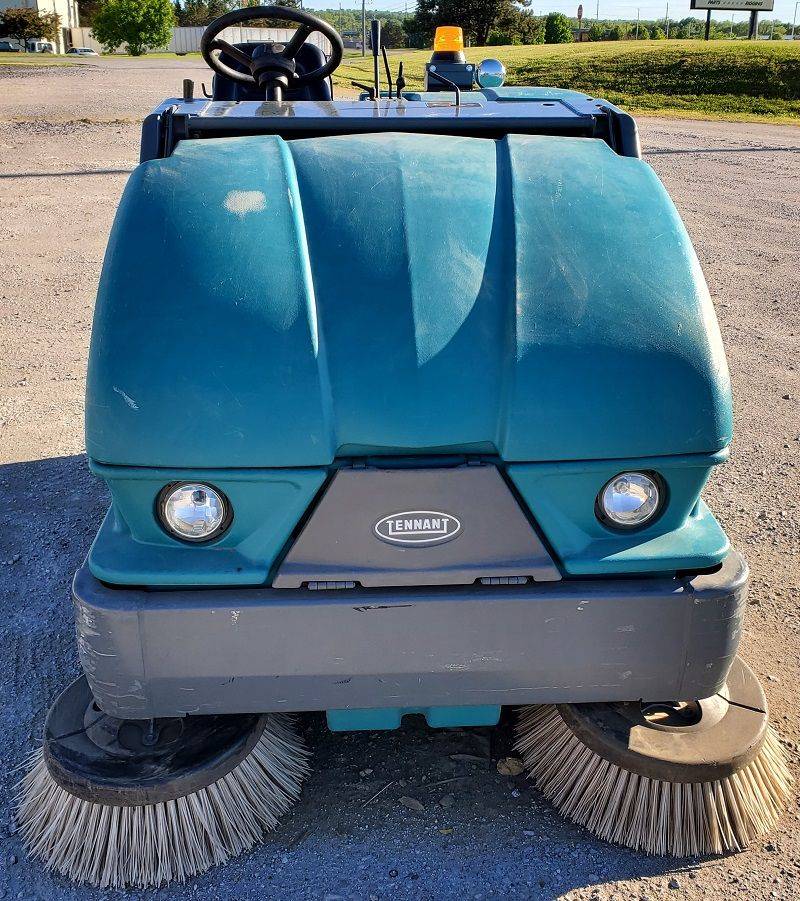 2016 LP Gas Tennant S20 Rider Sweepers