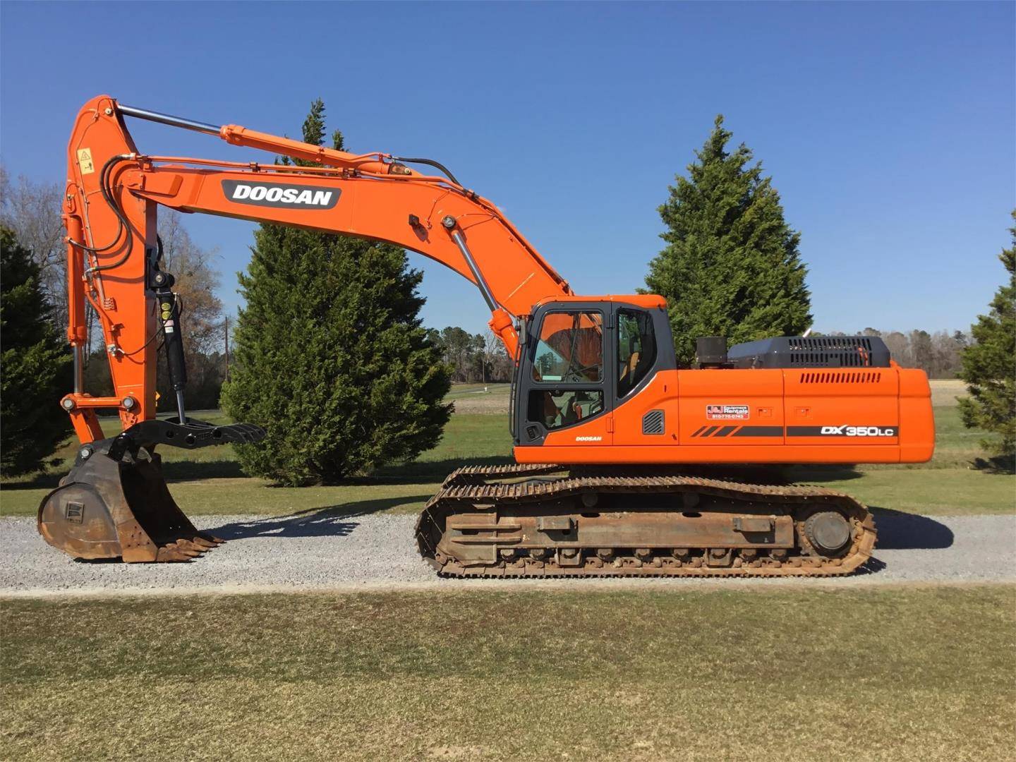 2011 Doosan DX350 LC Earth Moving and Construction
