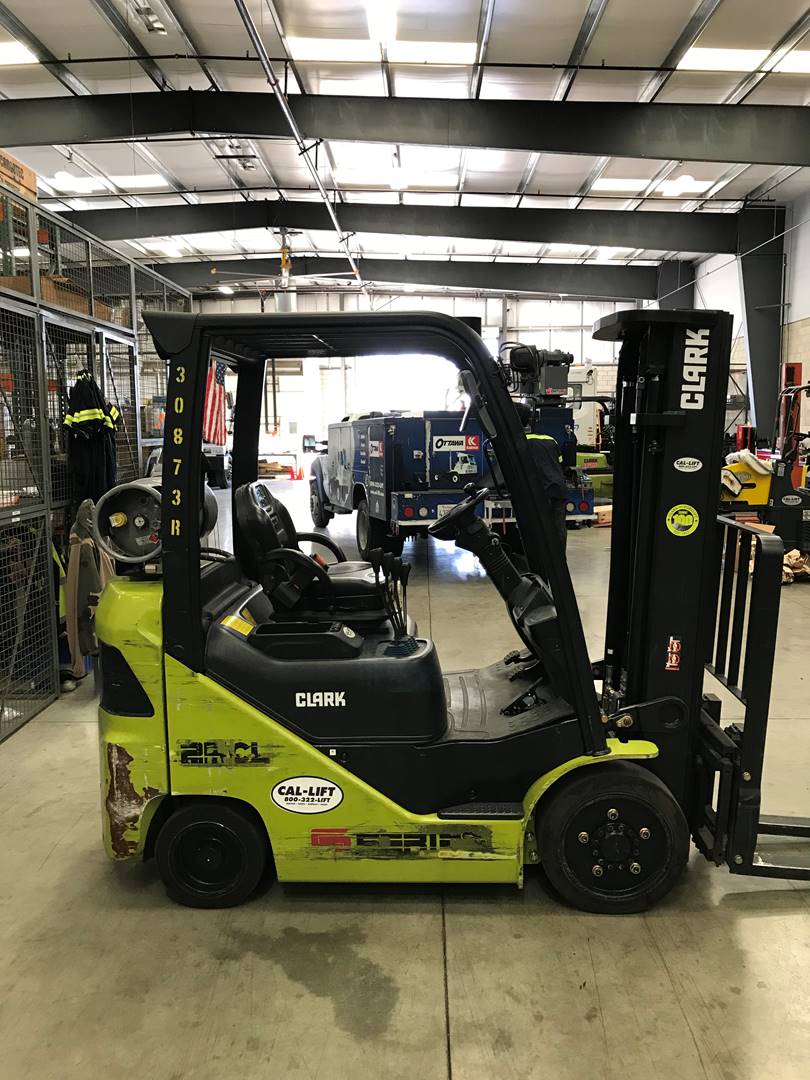 2018 LP Gas Clark S25C Cushion Tire 4 Wheel Sit Down (Indoor Warehouse)