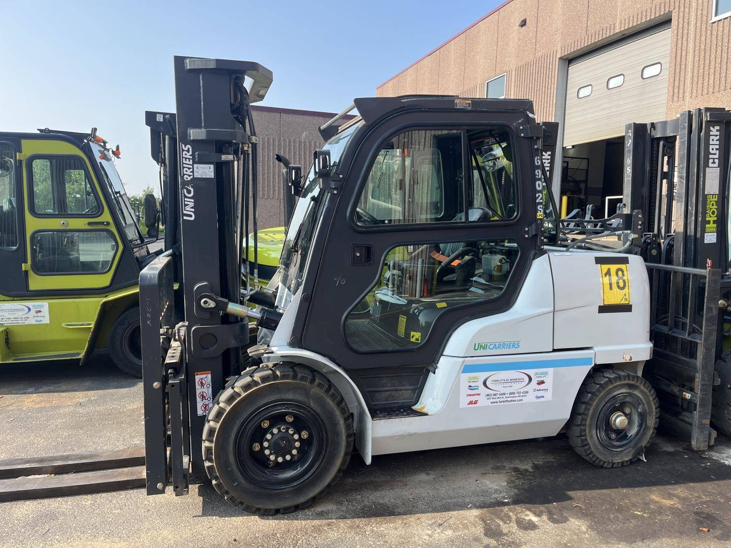 2024 LP Gas Unicarriers Pneumatic Tire 4 Wheel Sit Down | Eliftruck