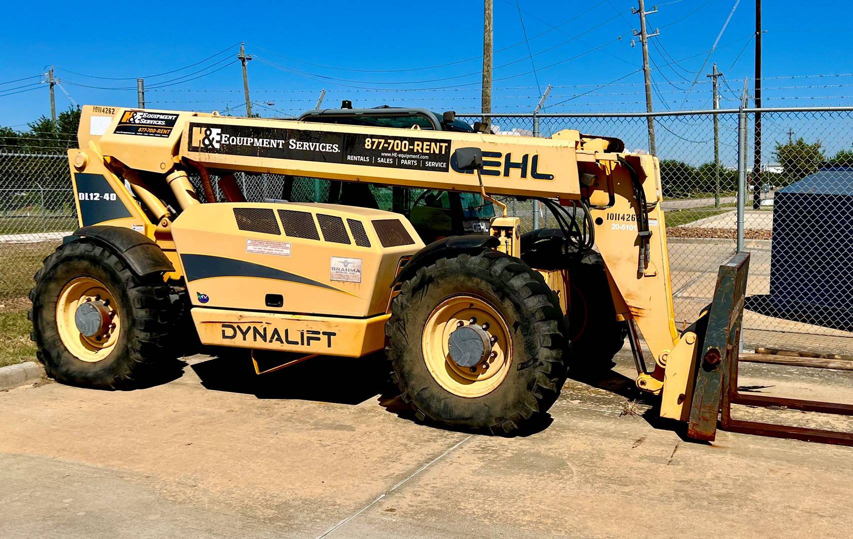 A wide selection of Gehl Telehandlers with 8 in stock and available for ...