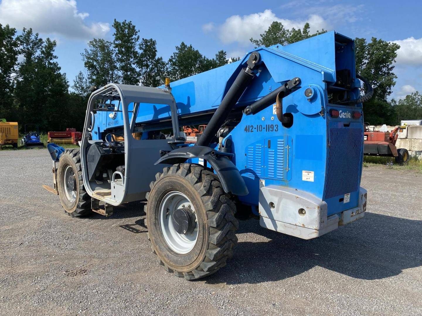 2013 Diesel Genie GTH1056 Telehandlers (Telescopic Mast)