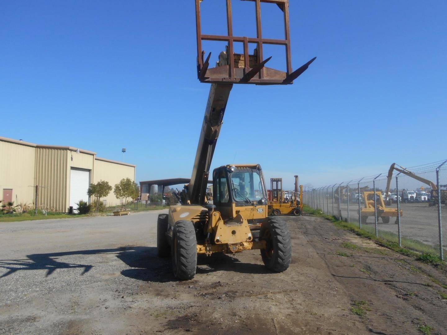 1996 Diesel Cat TH83 Telehandlers (Telescopic Mast)
