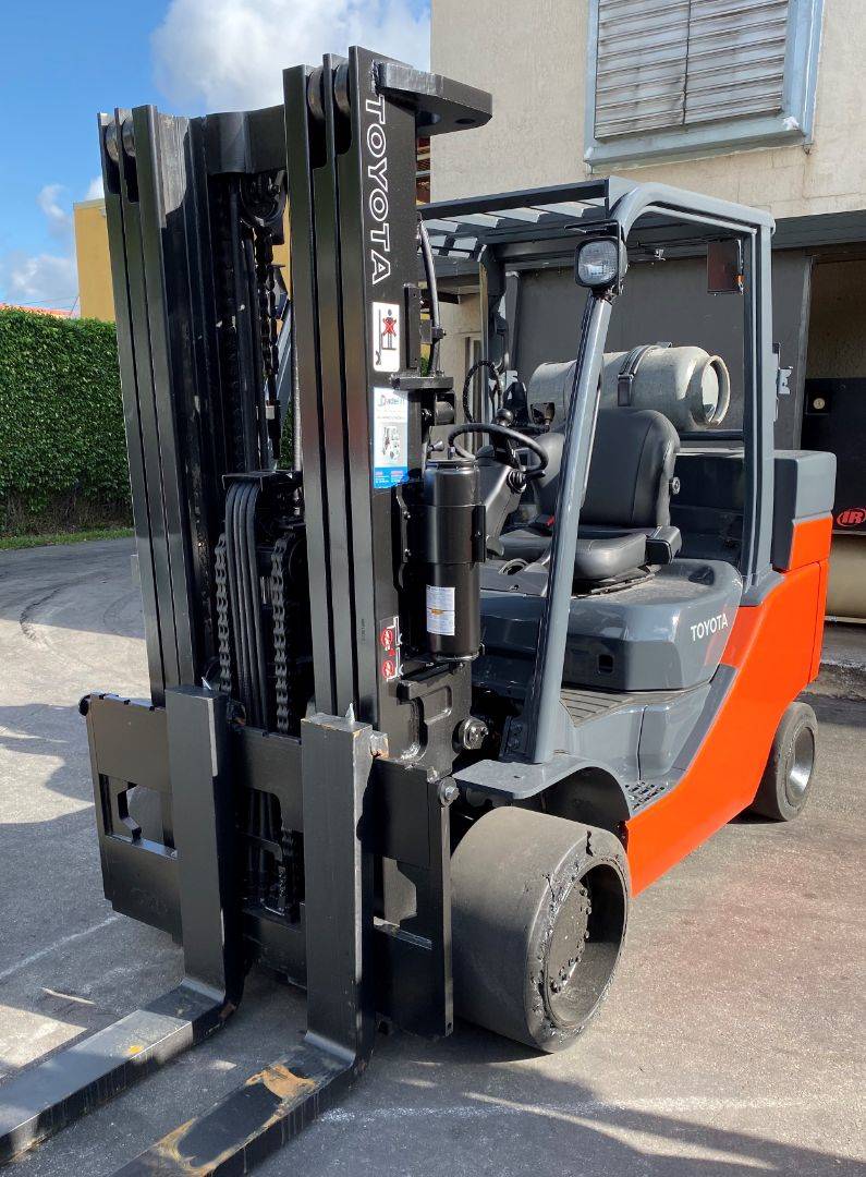 2016 LP Gas Toyota 8FGC55U-PRS Cushion Tire 4 Wheel Sit Down (Indoor ...