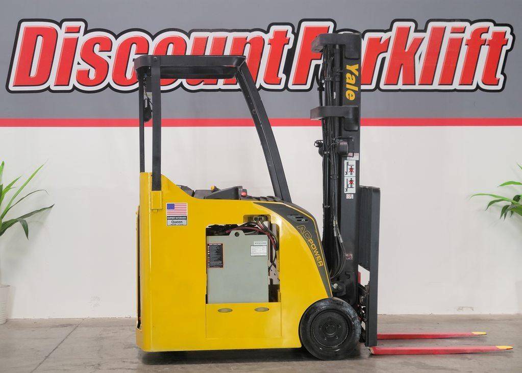 2019 Electric Yale Electric Stand Up End Control (Docker) | Eliftruck