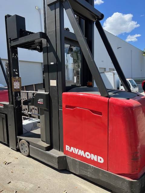 2014 Electric Raymond Electric Man Up Swing Reach Turret | Eliftruck