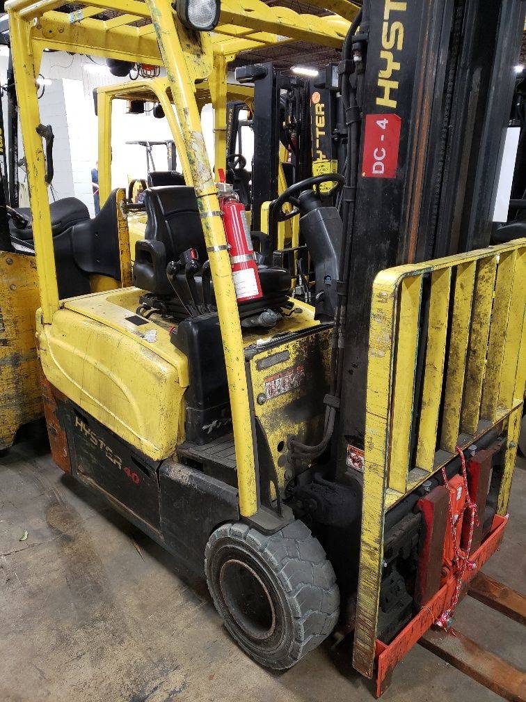 2013 Electric Hyster J40XNT Electric 3 Wheel Sit Down