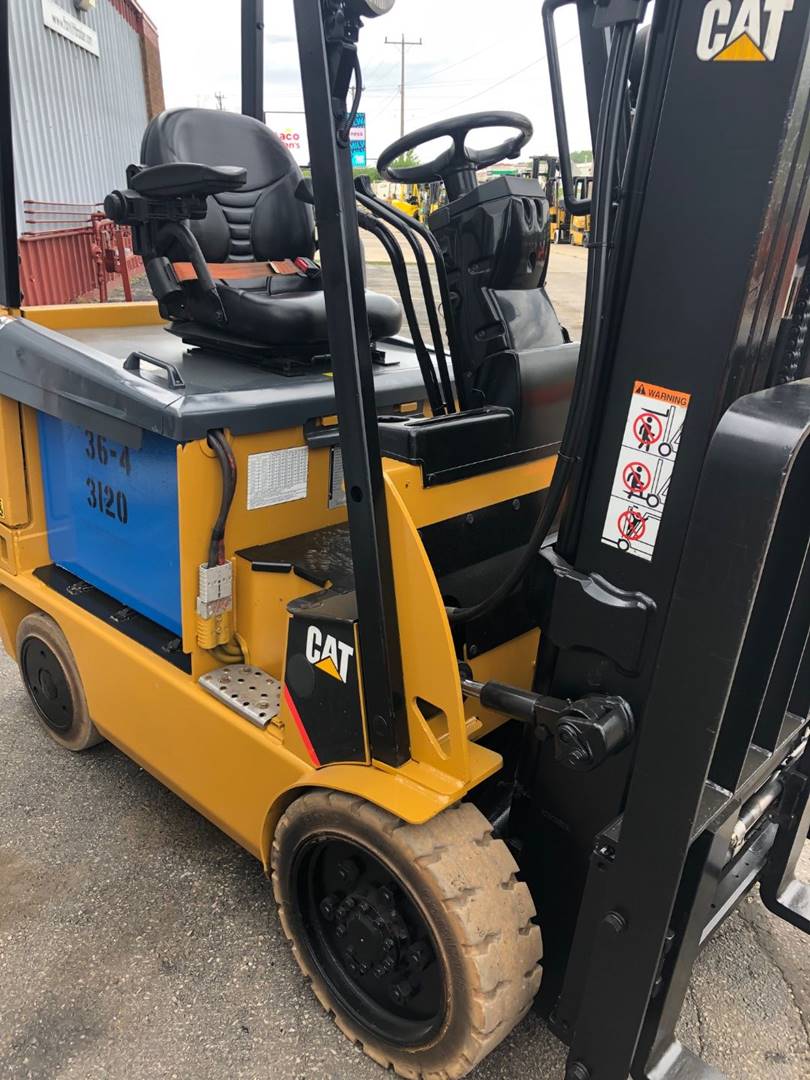 2009 Electric Cat E5000-AC Cushion Tire 4 Wheel Sit Down (Indoor Warehouse)