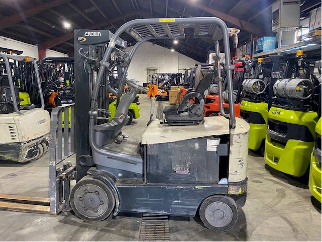 121 Used Crown FC5225-50 Equipment for Sale