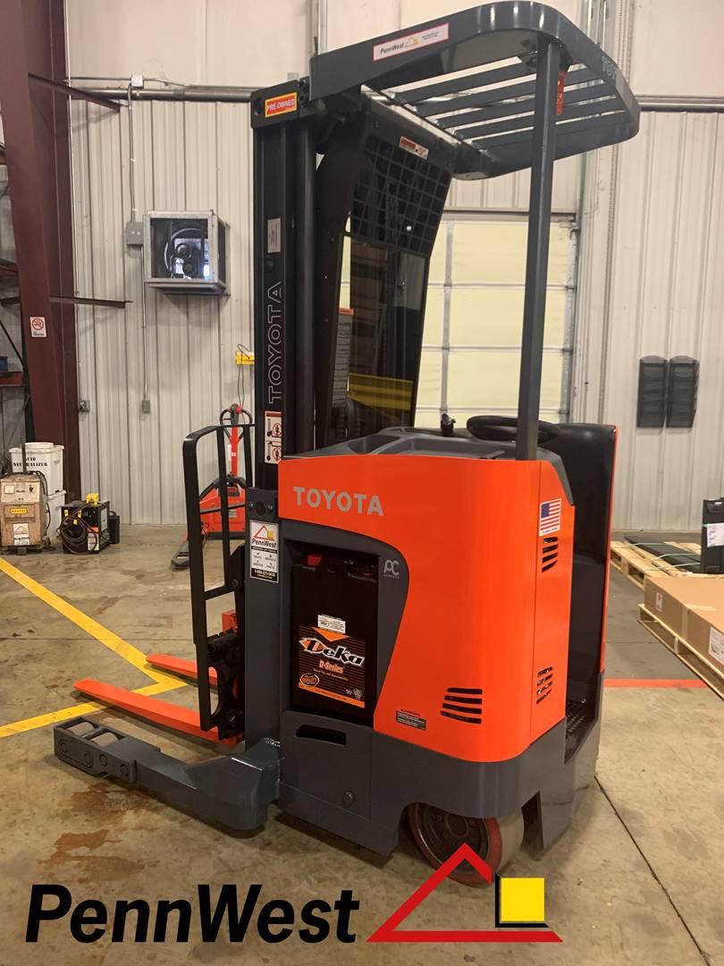 2014 Electric Toyota 8BRU18 Electric Narrow Aisle Single Reach