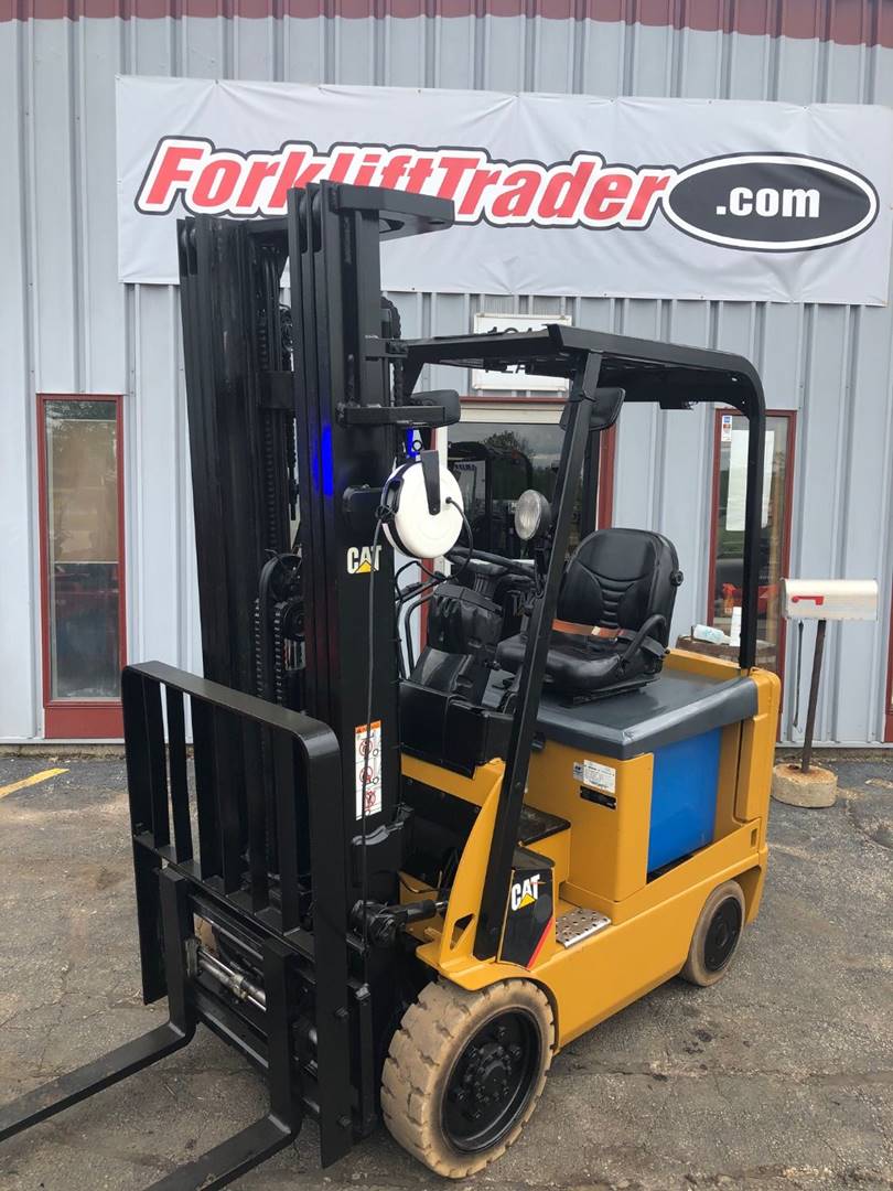 2009 Electric Cat E5000-AC Cushion Tire 4 Wheel Sit Down (Indoor Warehouse)