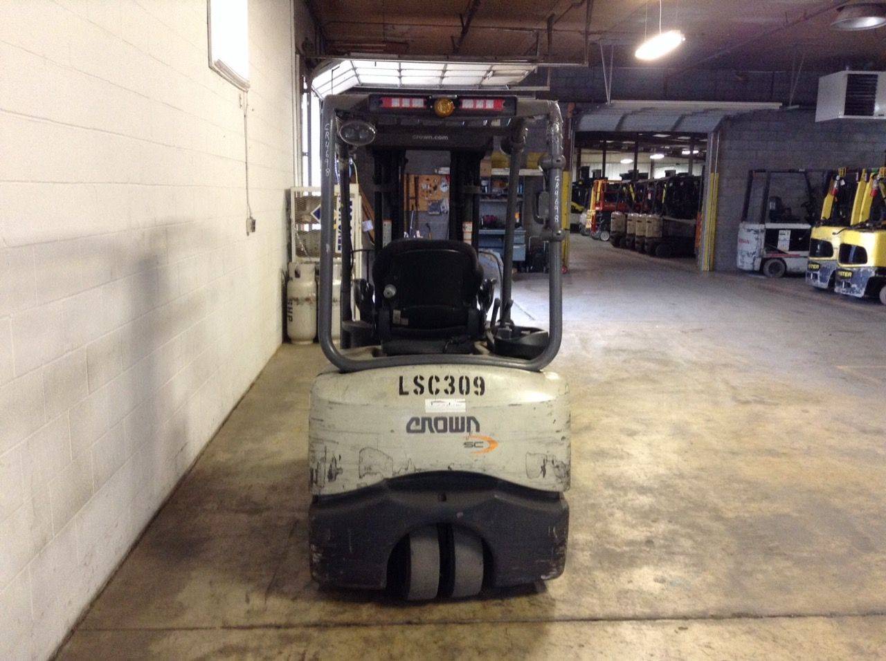 2014 Electric Crown SC5245-40 Electric 3 Wheel Sit Down