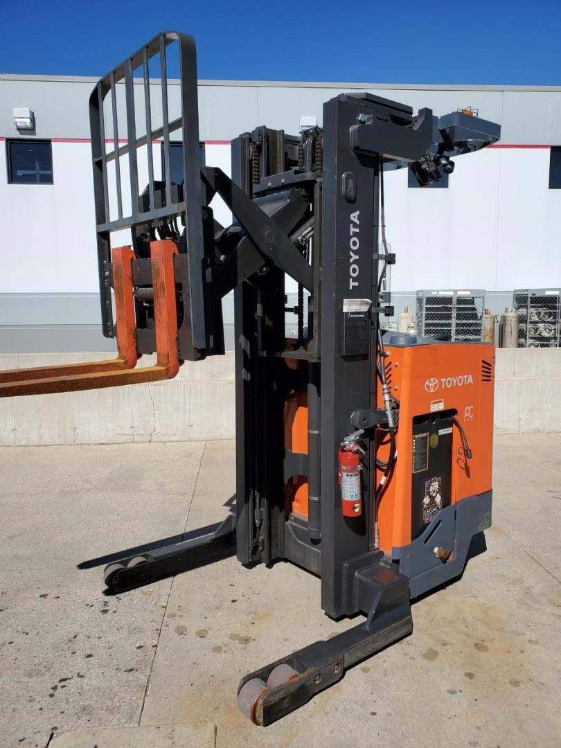 2018 Electric Toyota 9BRU18 Electric Narrow Aisle Single Reach