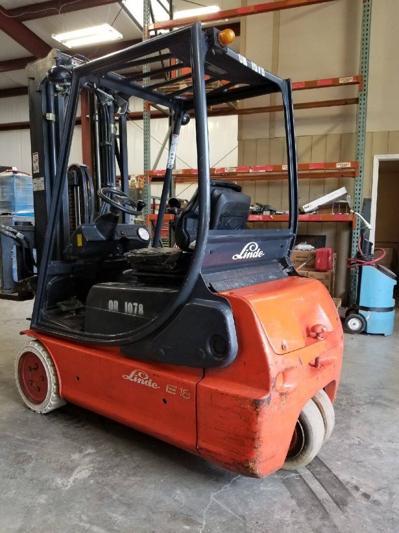2000 Electric Linde E18C Electric 3 Wheel Sit Down