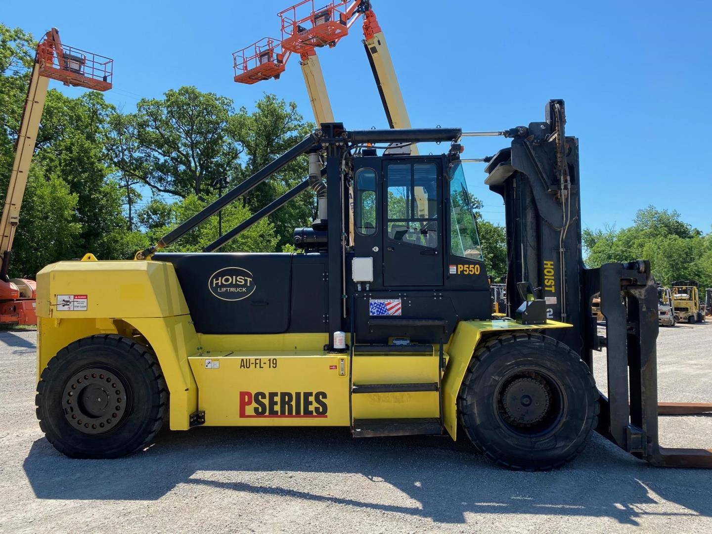 2017 Hoist Liftruck P550 Pneumatic Tire 4 Wheel Sit Down
