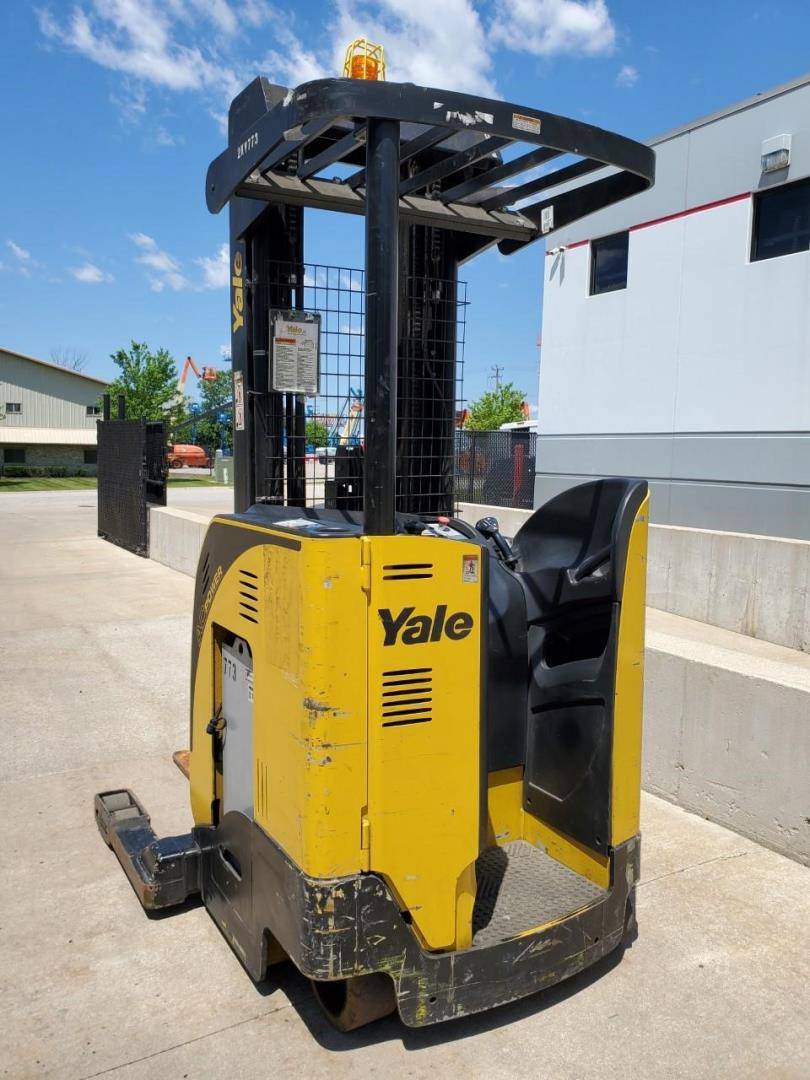 2014 Electric Yale NR035DB Electric Narrow Aisle Single Reach