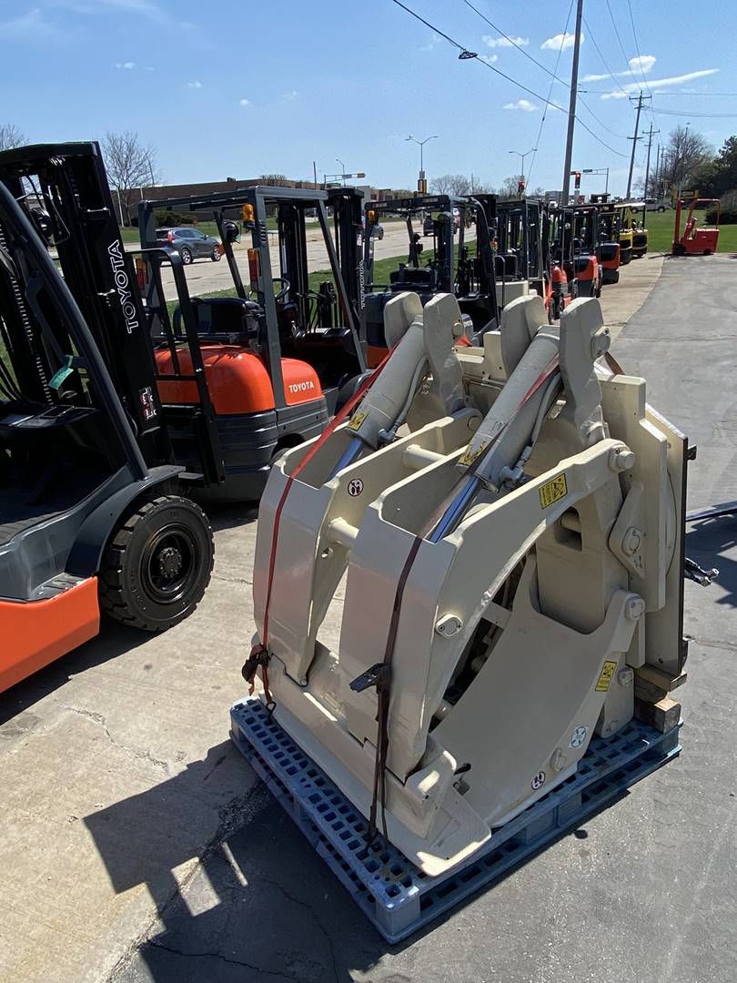 A wide selection of Cascade 100F-RCS-146 Forklift attachments with 19 ...