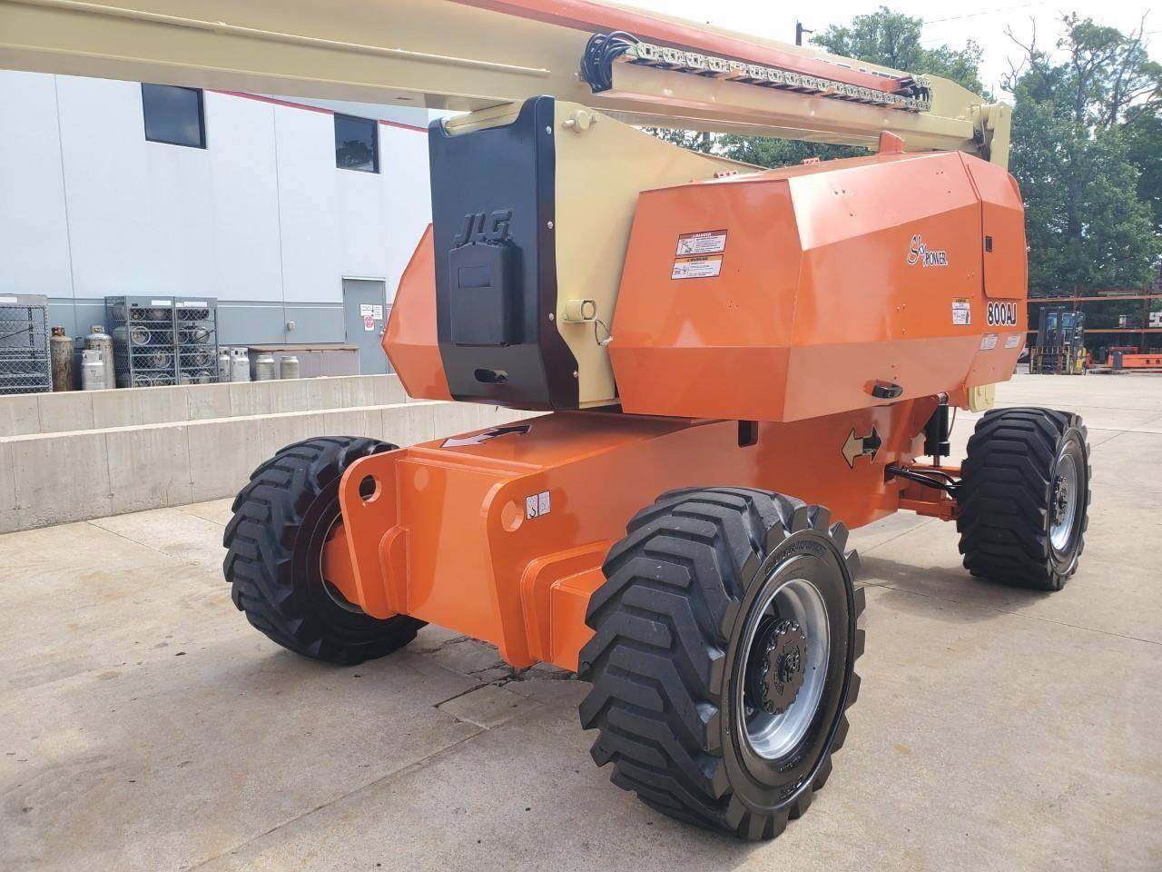 2011 Diesel JLG 800AJ Articulated Boom