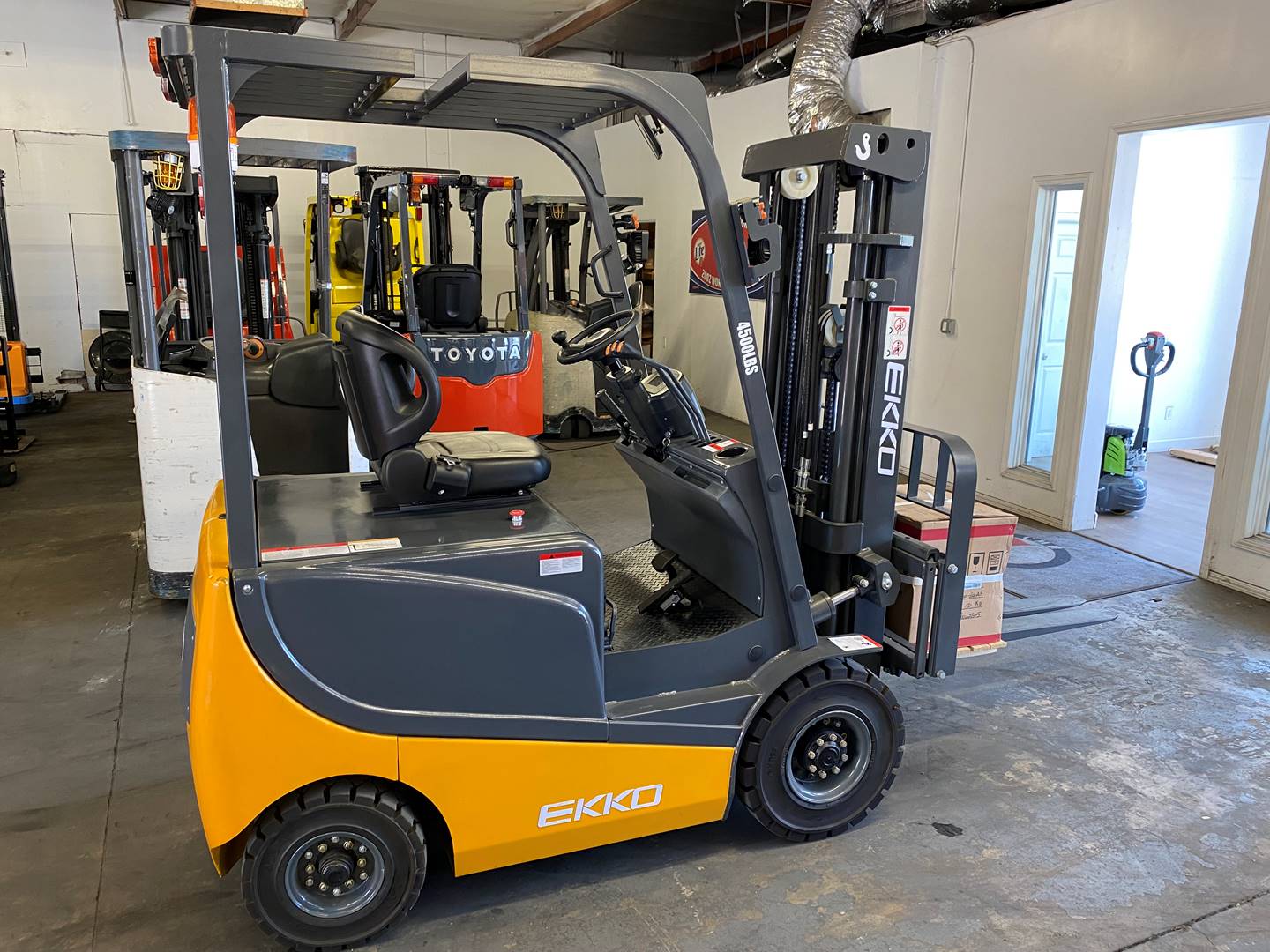 2021 Electric EKKO Lifts EK20RL