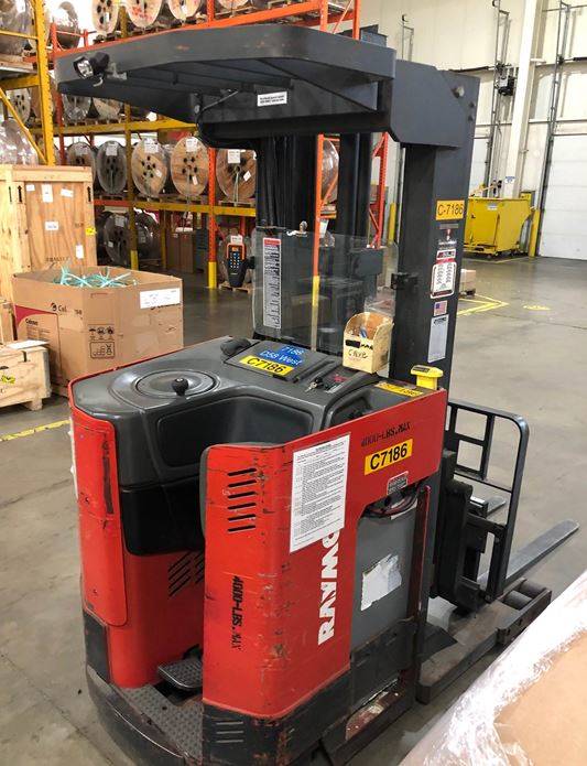 2000 Electric Raymond EASI R40TT Electric Narrow Aisle Single Reach