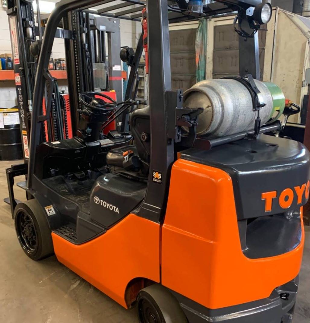 2014 LP Gas Toyota 8FGCU32 Cushion Tire 4 Wheel Sit Down (Indoor Warehouse)