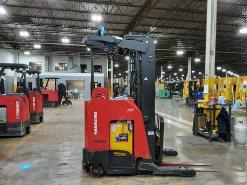 2016 Electric Raymond 750 R45TT Electric Narrow Aisle Single Reach