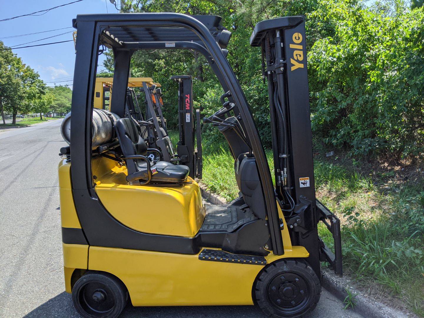 2006 LP Gas Yale GLC030 Cushion Tire 4 Wheel Sit Down (Indoor Warehouse)