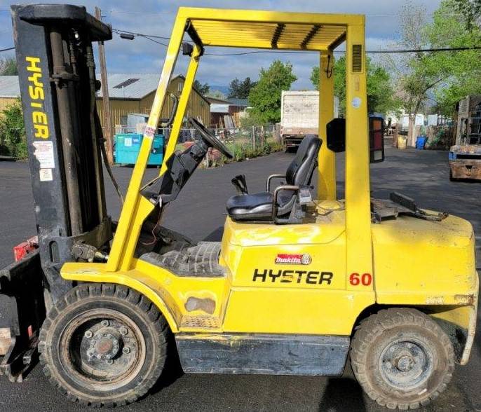 1999 LP Gas Hyster H60XM Pneumatic Tire 4 Wheel Sit Down
