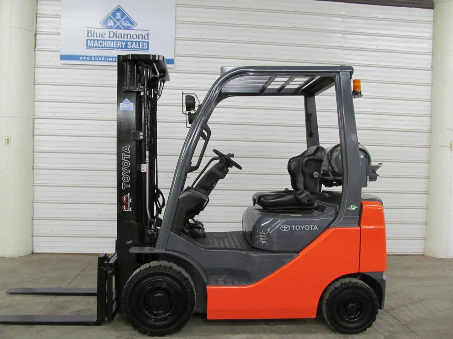 2012 LP Gas Toyota 8FGU18 Pneumatic Tire 4 Wheel Sit Down