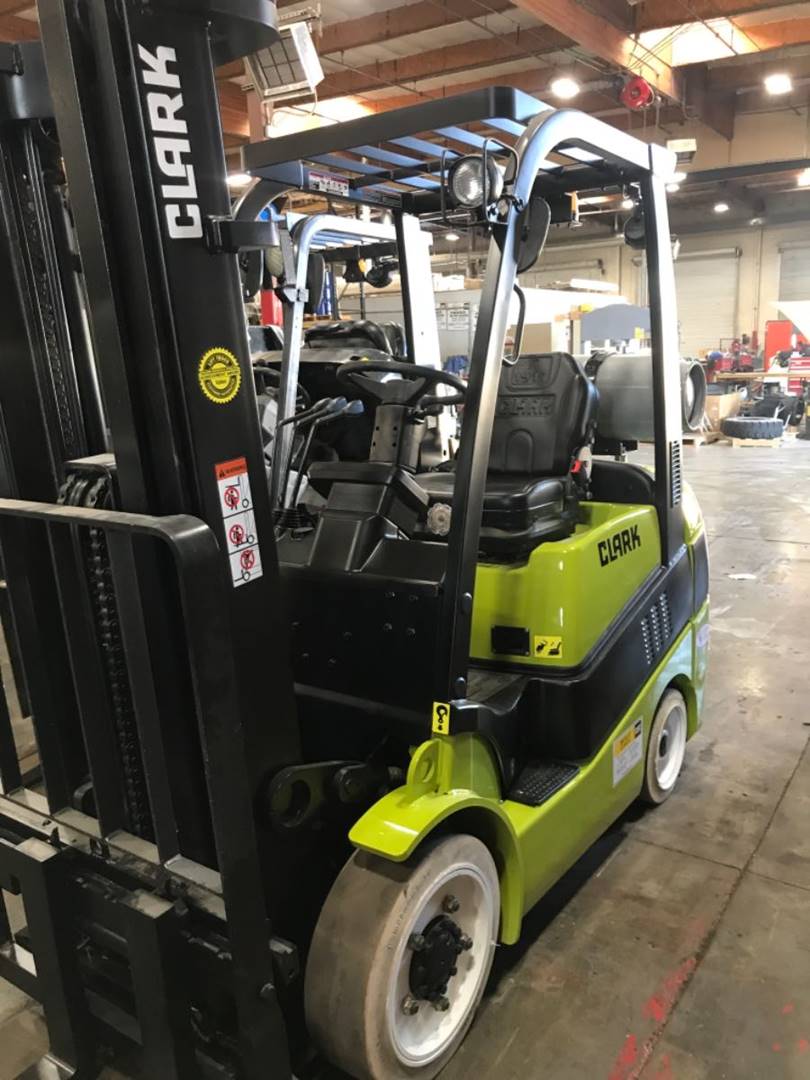 2014 LP Gas Clark C25C Cushion Tire 4 Wheel Sit Down (Indoor Warehouse)