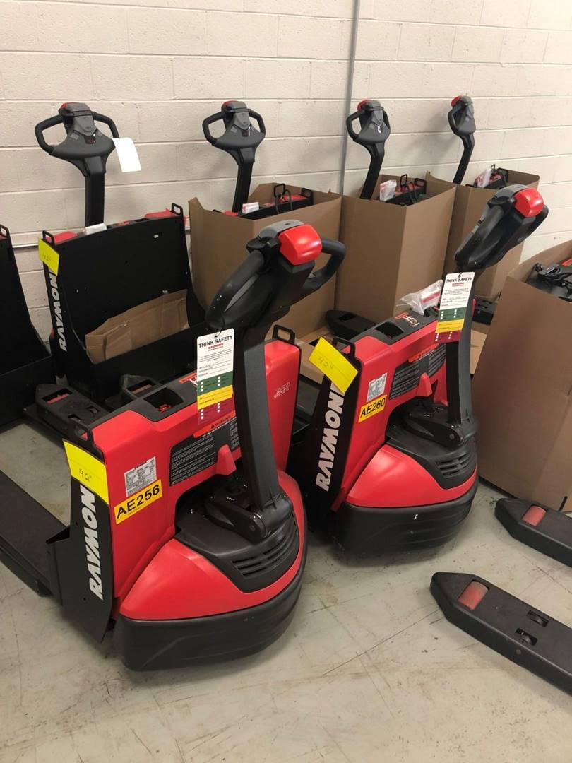 2018 Electric Raymond 8210-F45L Electric Walkie Pallet Jack