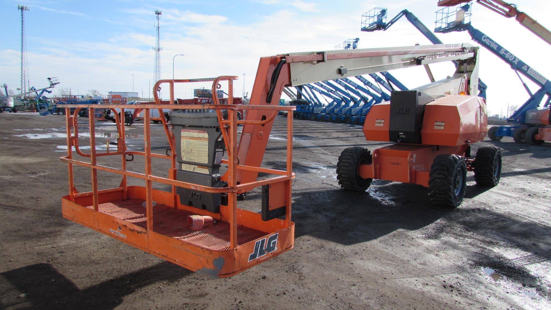 2002 Diesel JLG 800A Articulated Boom