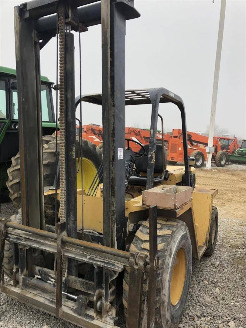 2000 Diesel Eagle Picher RC60 Rough Terrain (Vertical Mast)