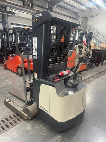 5 Used Crown SHR5520-25TL Equipment for Sale