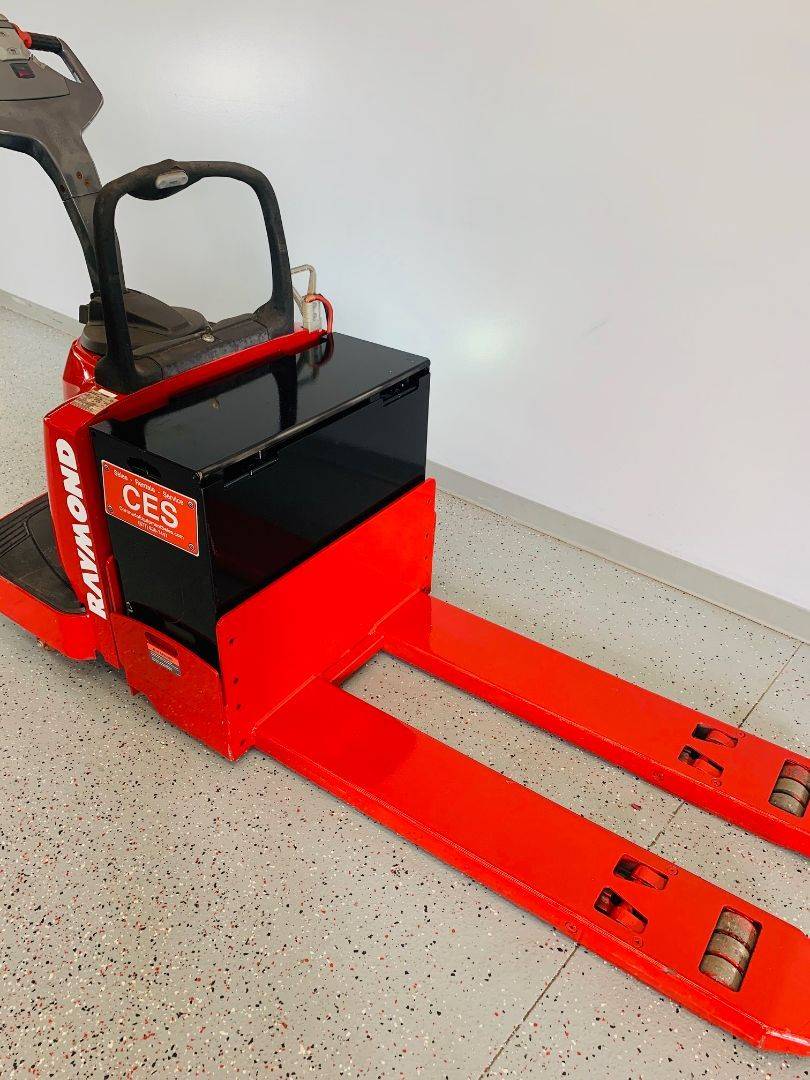 2007 Electric Raymond Raymond 8400 Electric Walkie/Rider Pallet Jack