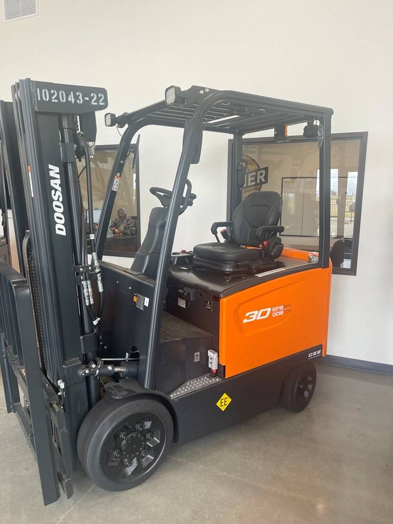 A wide selection of Doosan BC30 Forklifts with 6 in stock and available ...