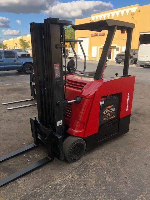 2013 Electric Raymond 425-C50TT Electric Stand Up End Control (Docker)