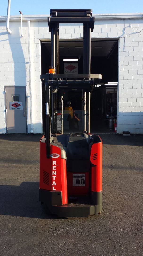 2009 Electric Raymond 7400-R45TT Electric Narrow Aisle Single Reach