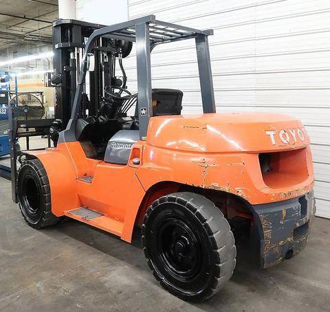 2009 Diesel Toyota 7FDU70 Pneumatic Tire 4 Wheel Sit Down