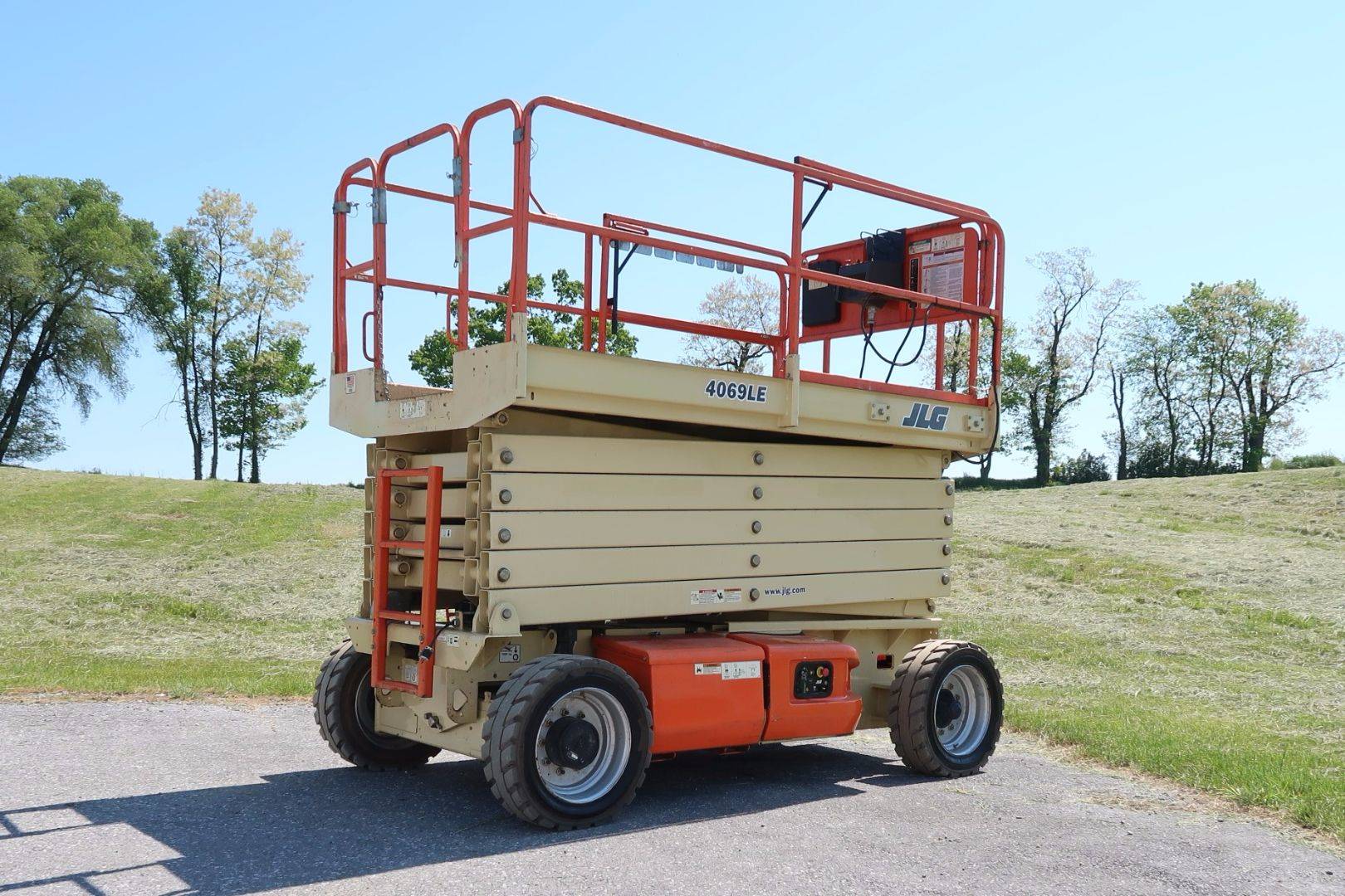2008 Electric JLG 4069LE Rough Terrain