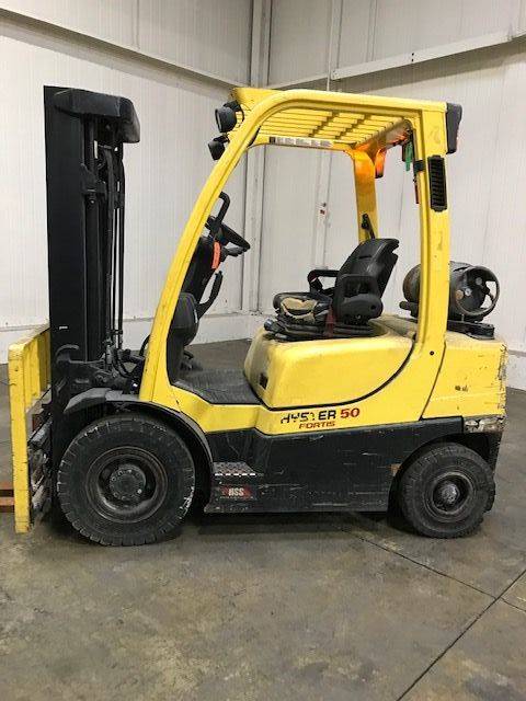 2014 LP Gas Hyster H50FT Pneumatic Tire 4 Wheel Sit Down