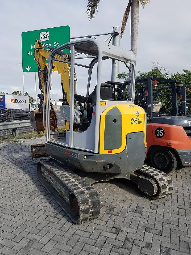 2013 Wacker Neuson MINI EXCAVATOR 38Z3 Earth Moving and Construction
