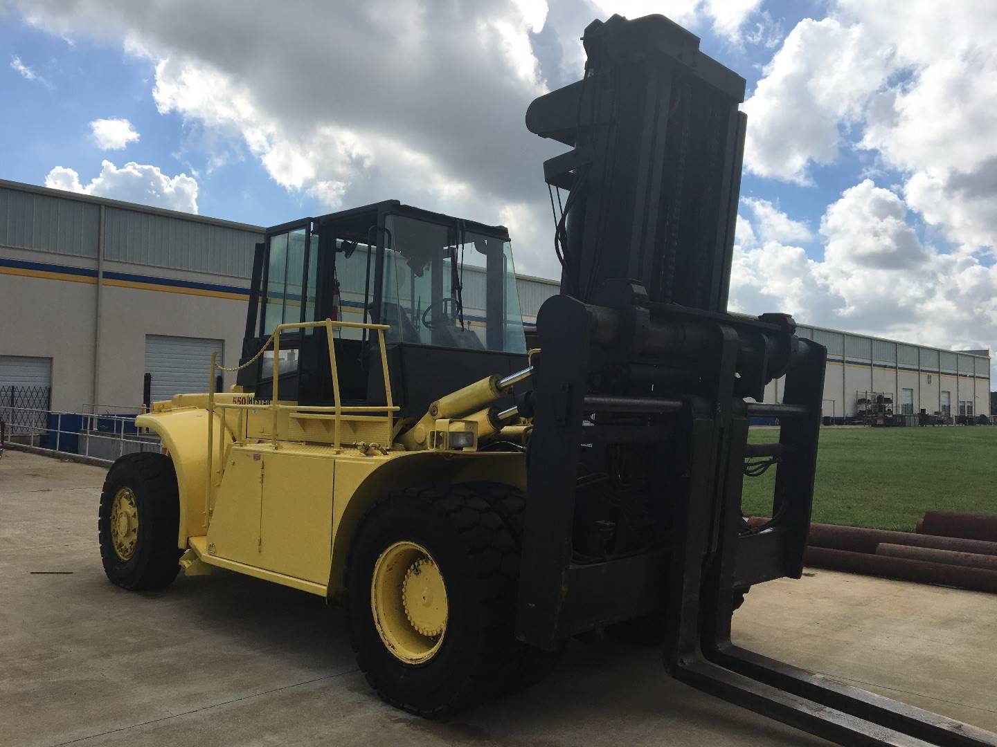 1997 Diesel Hyster H550F Pneumatic Tire 4 Wheel Sit Down