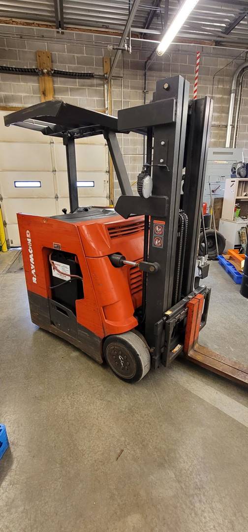 2012 Electric Raymond Electric Stand Up End Control (Docker) | Eliftruck